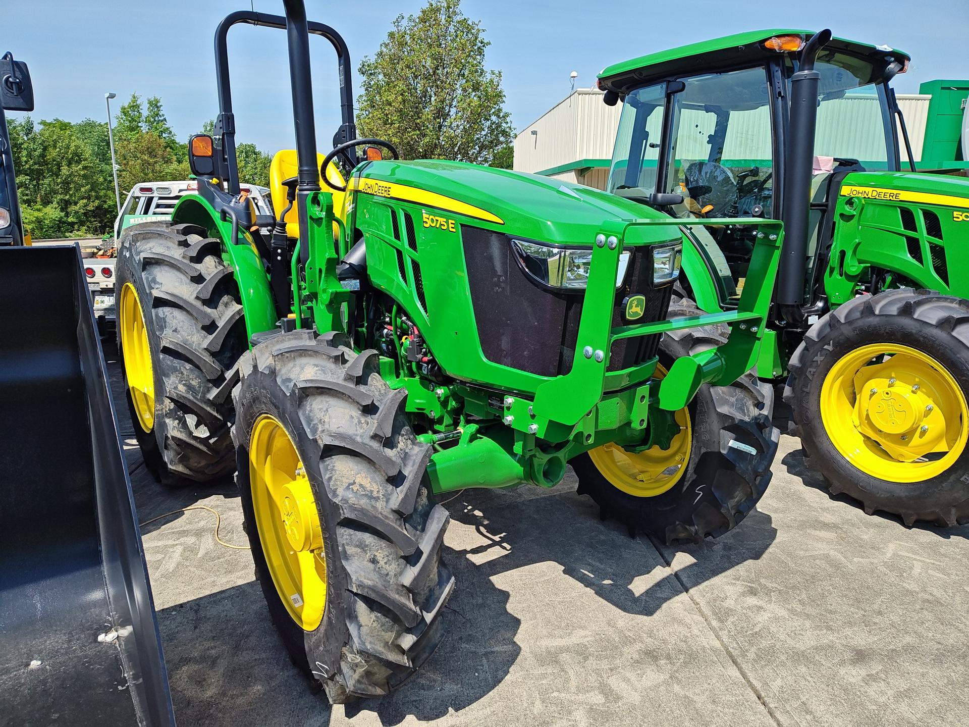 2024 John Deere 5075E - Wright Implement